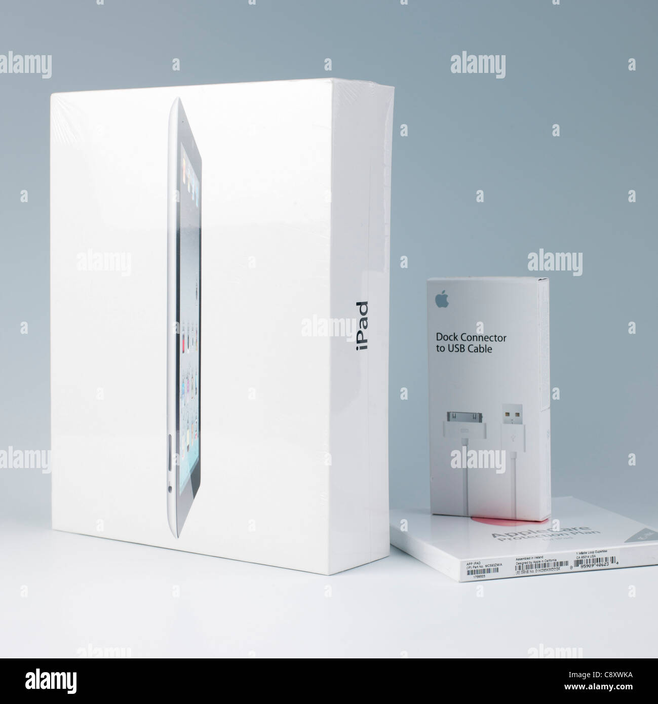 Apple products box hi-res stock photography and images - Alamy