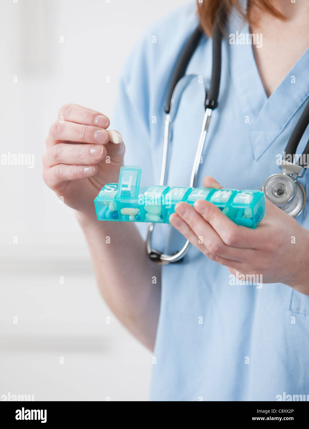 Pill container hi-res stock photography and images - Alamy
