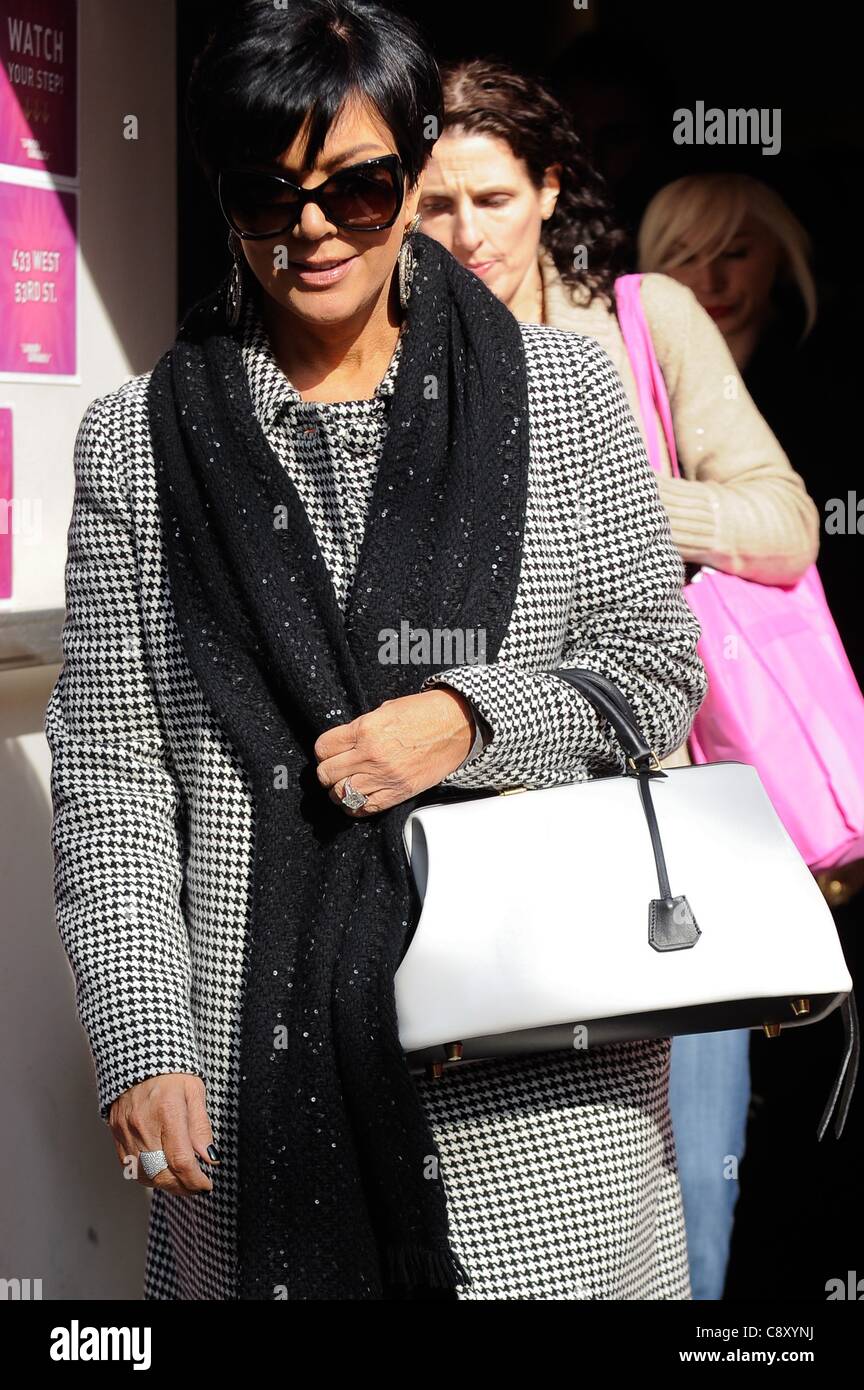 Out and about red carpet kris jenner hi-res stock photography and images - Alamy