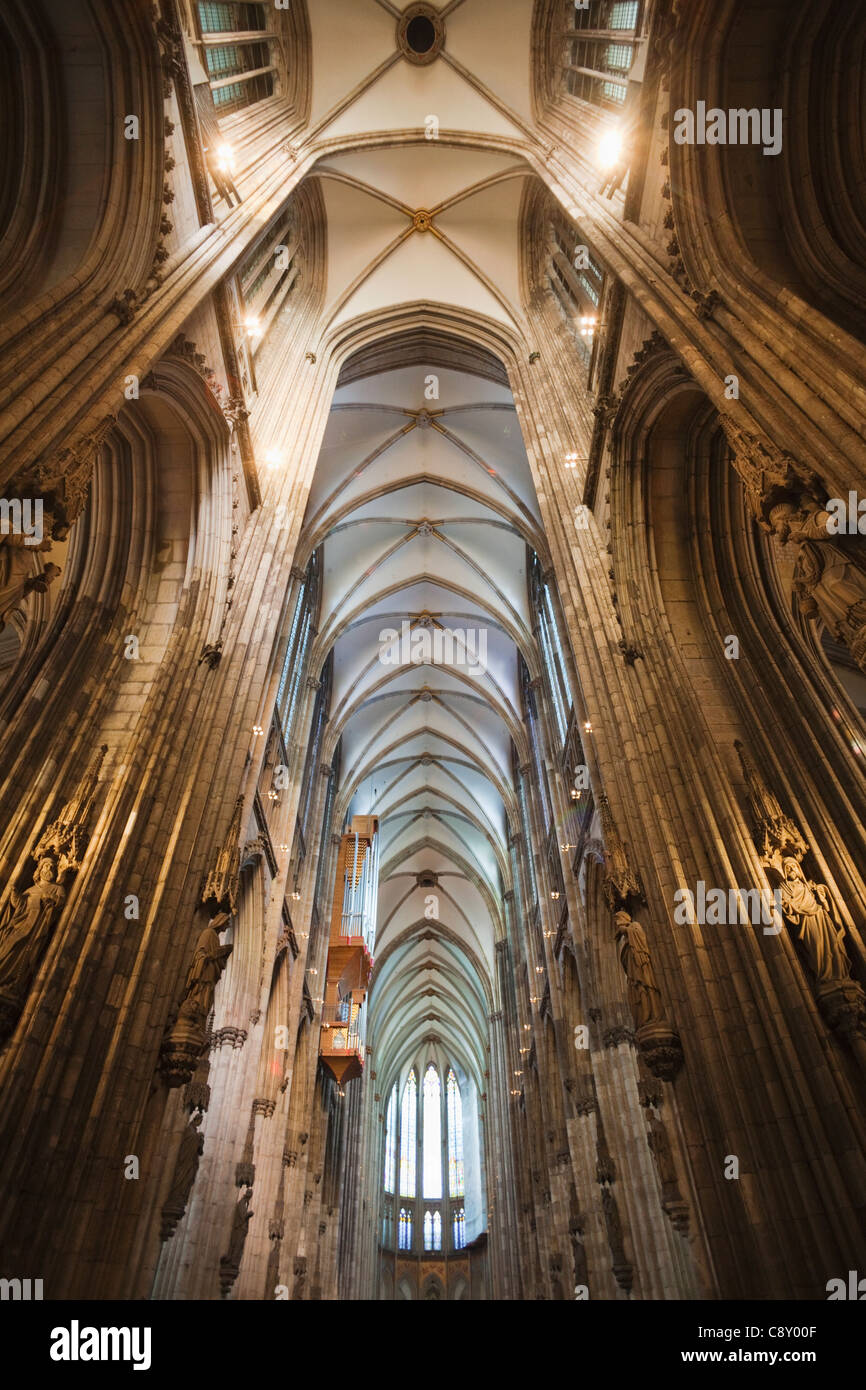 Interior of cologne cathedral hi-res stock photography and images - Alamy