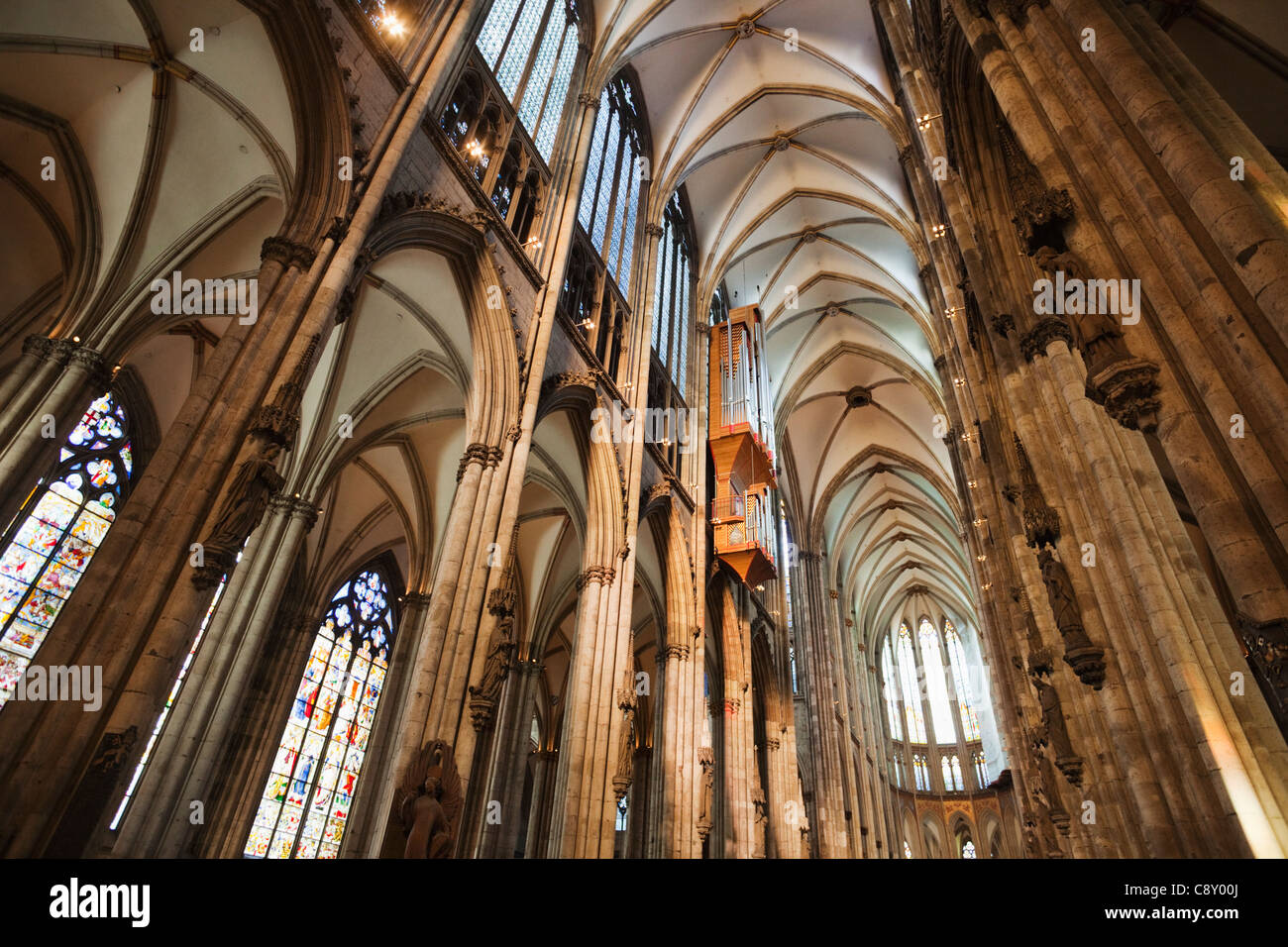Interior of cologne cathedral hi-res stock photography and images - Alamy