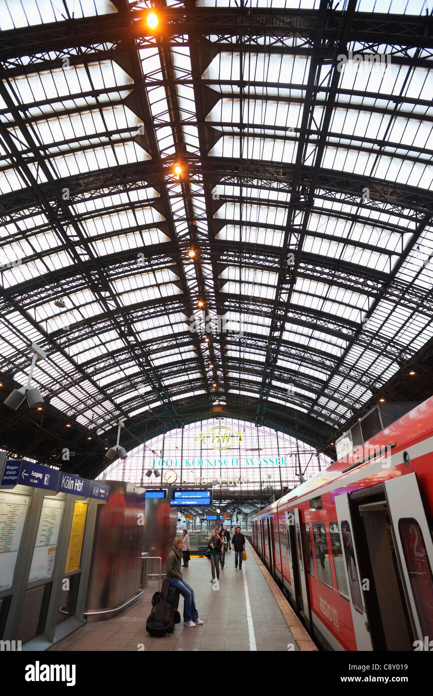 Germany, Cologne, Koln, Koln Railway Station Stock Photo - Alamy