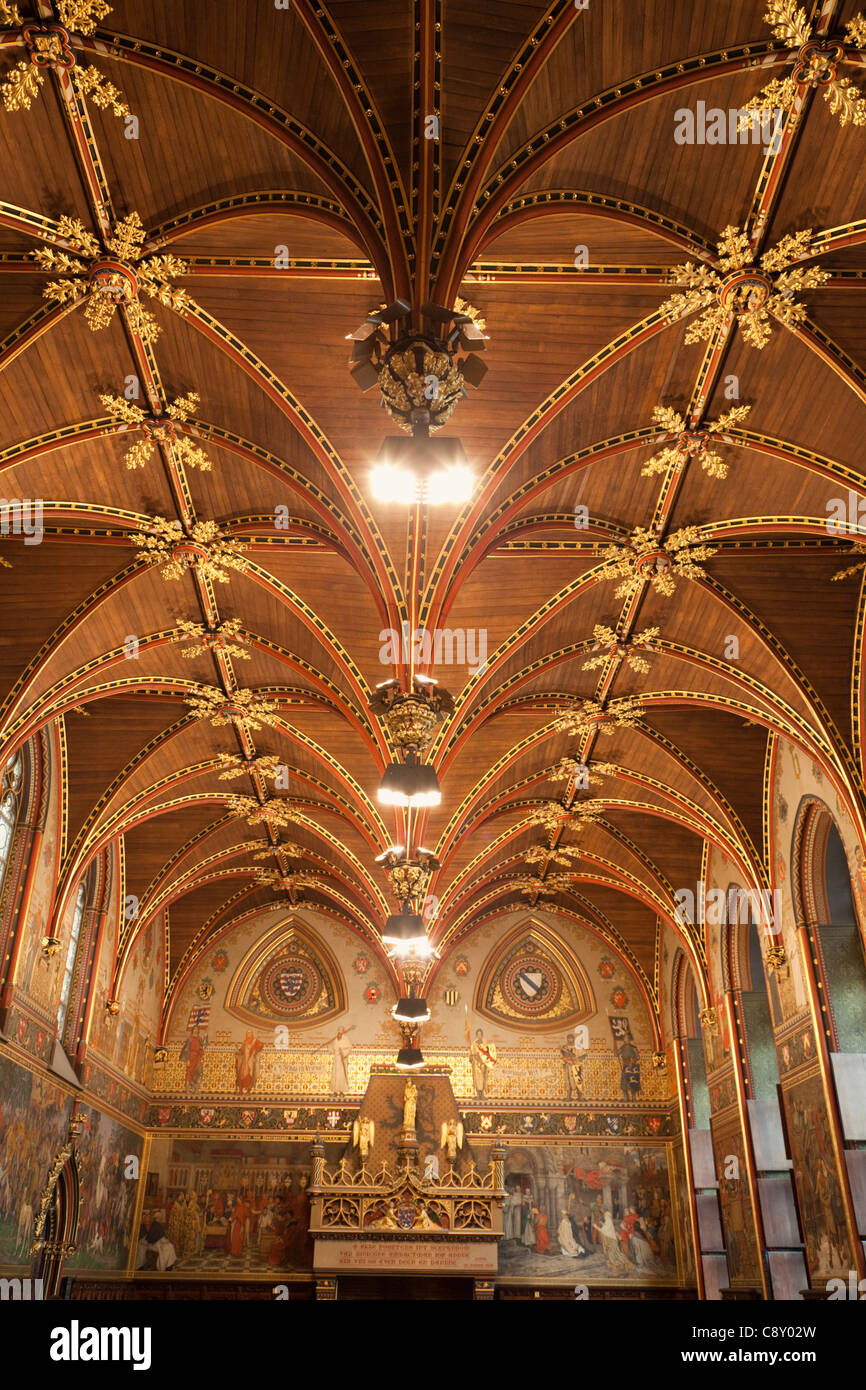 Gothic chamber hi-res stock photography and images - Alamy