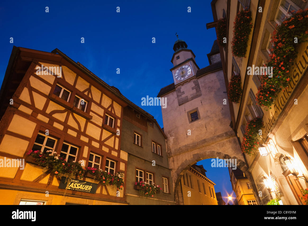 Germany, Bavaria, Romantic Road, Rothenburg ob der Tauber, Roder Arch ...
