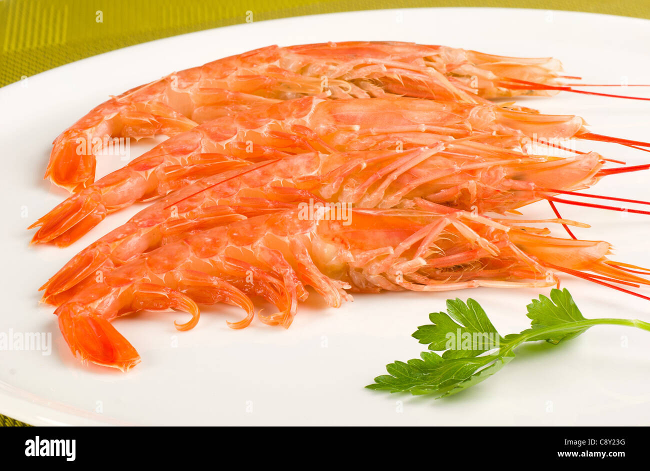 Fresh king prawns ready to be cooked Stock Photo - Alamy