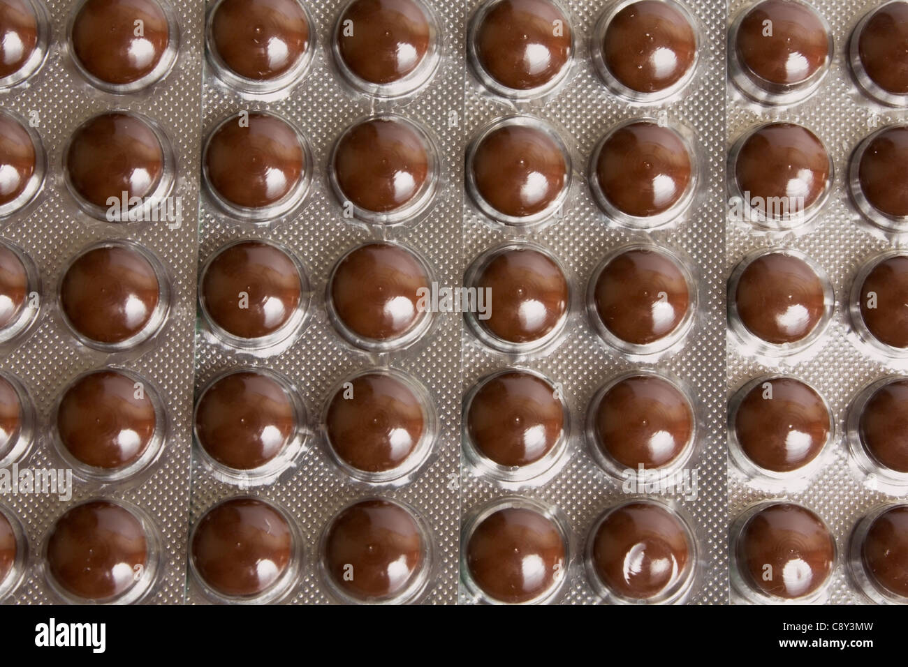 packing of tablets Stock Photo - Alamy