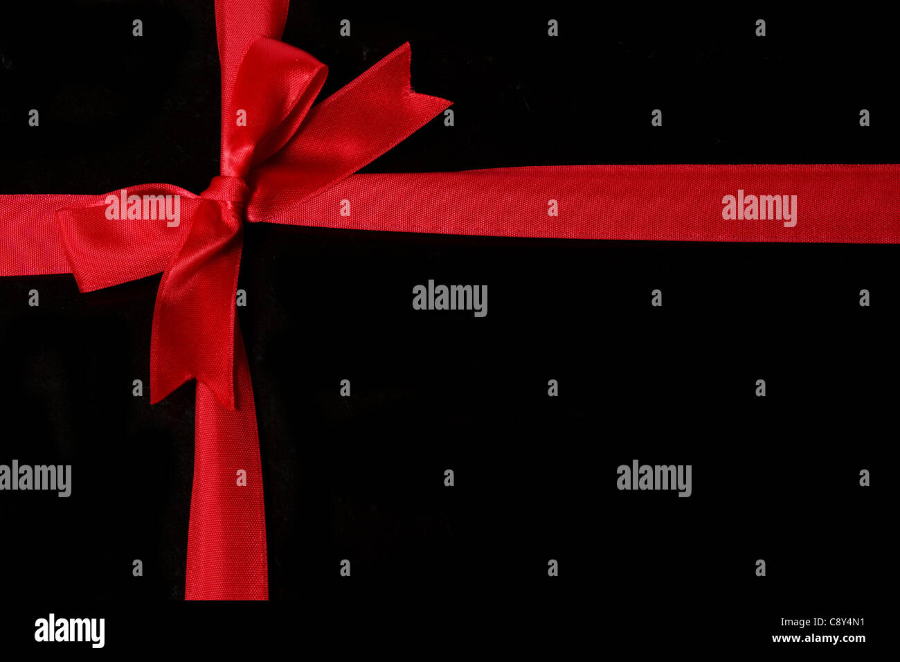 Black ribbon bow hi-res stock photography and images - Alamy