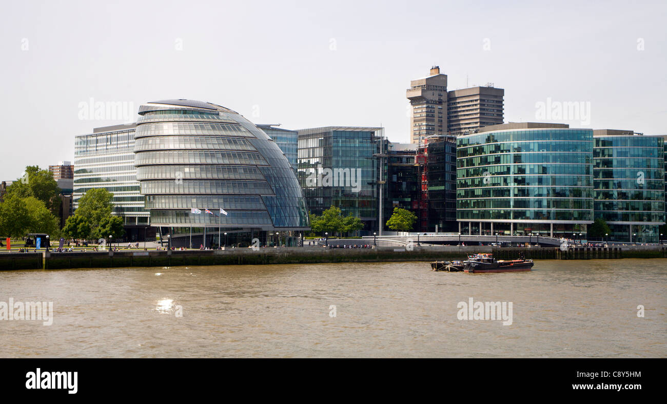 London - modern city-hall building on the quay Stock Photo - Alamy