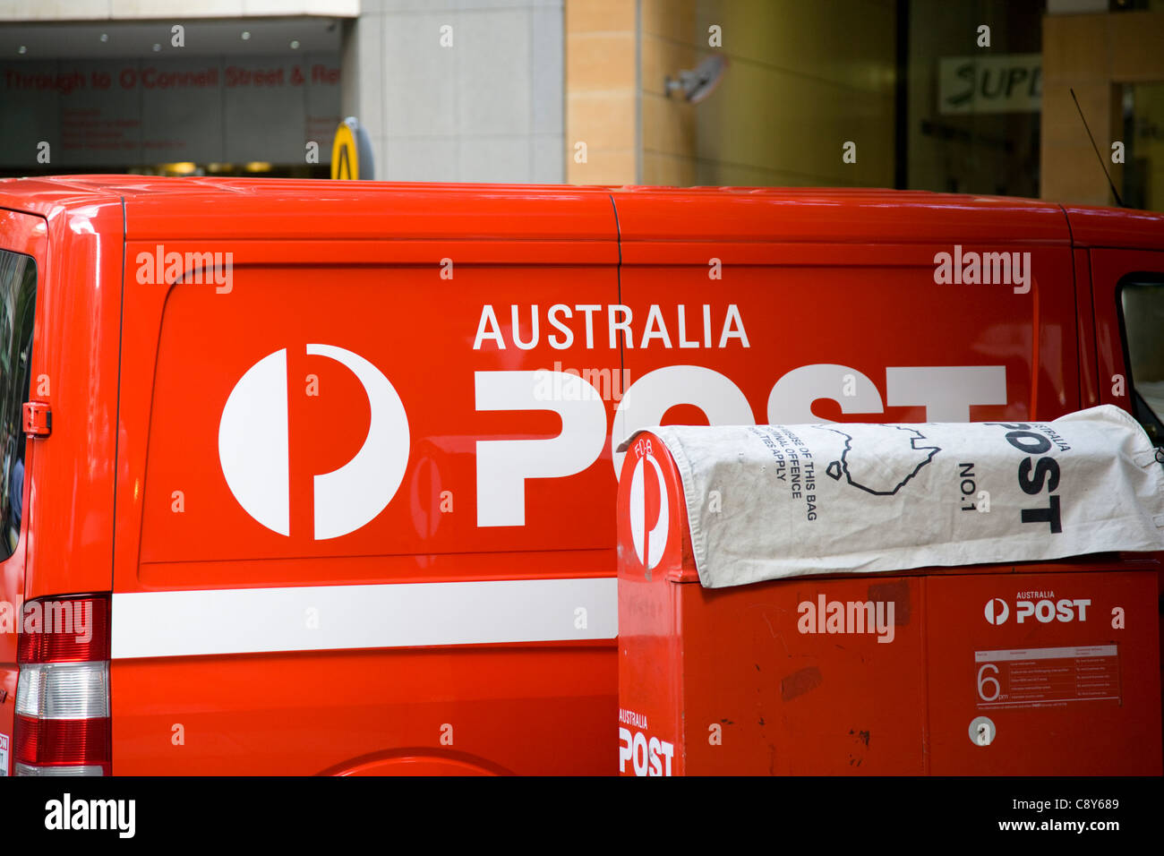 Australian post red post box hi-res stock photography and images - Alamy