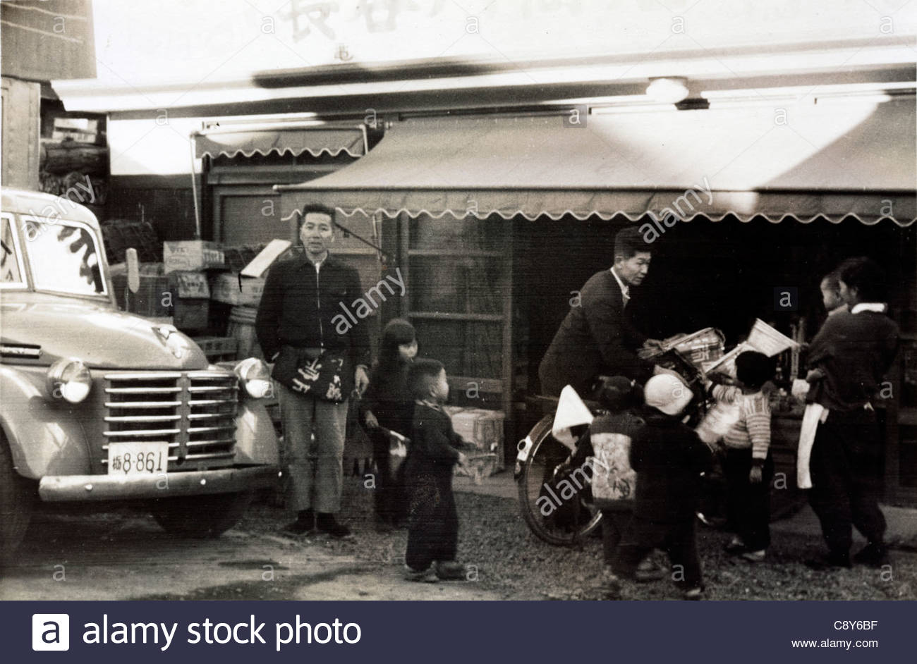 Shop Front 1950s Stock Photos & Shop Front 1950s Stock Images - Alamy