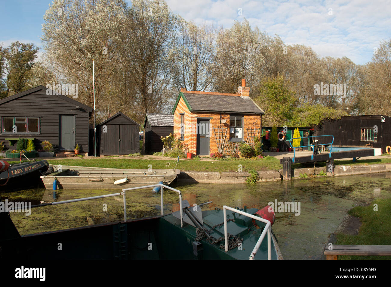 River chelmer lock hi-res stock photography and images - Alamy