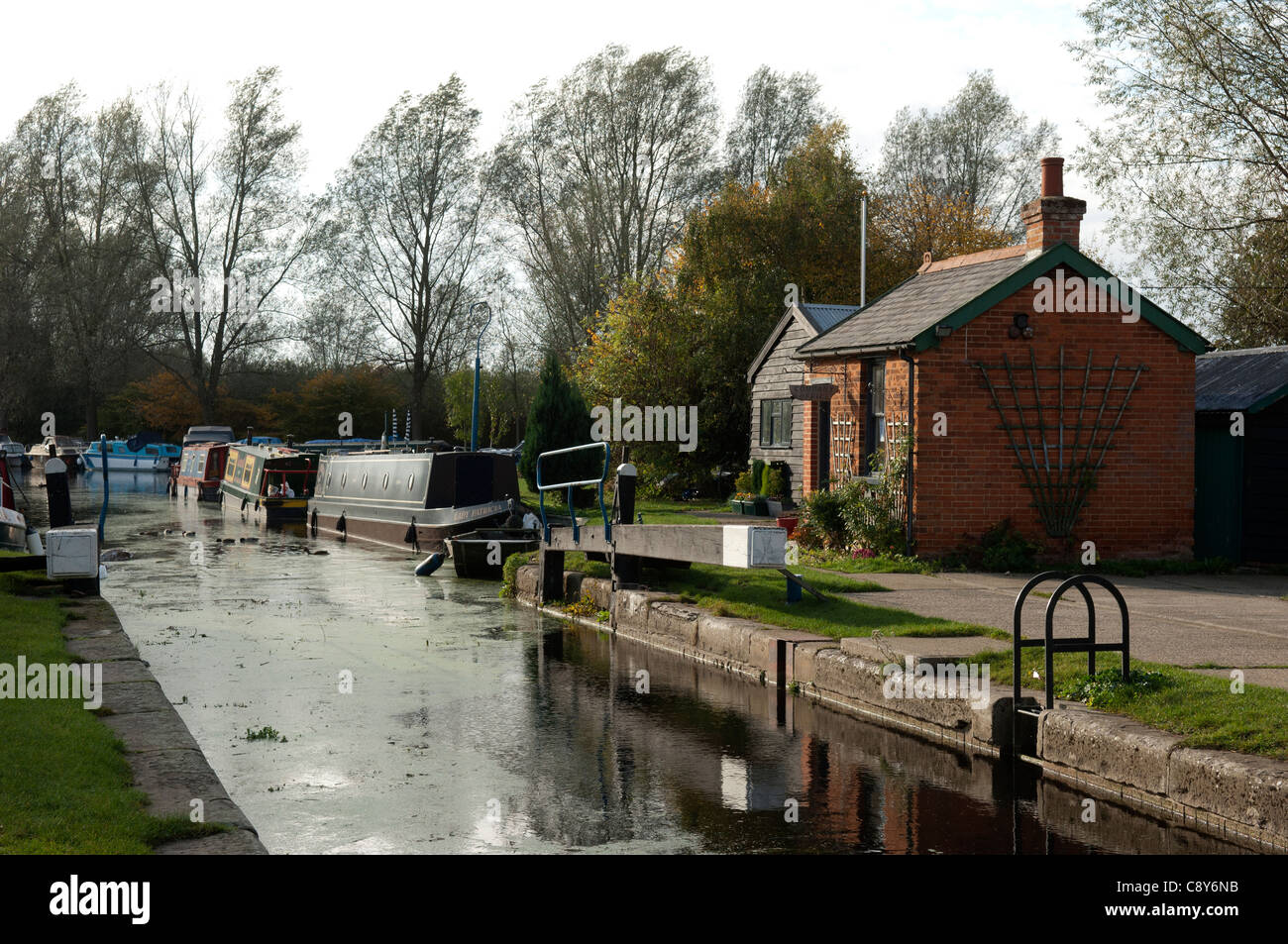 Paper Mill Lock on the River Chelmer Little Baddow in Essex Stock Photo ...