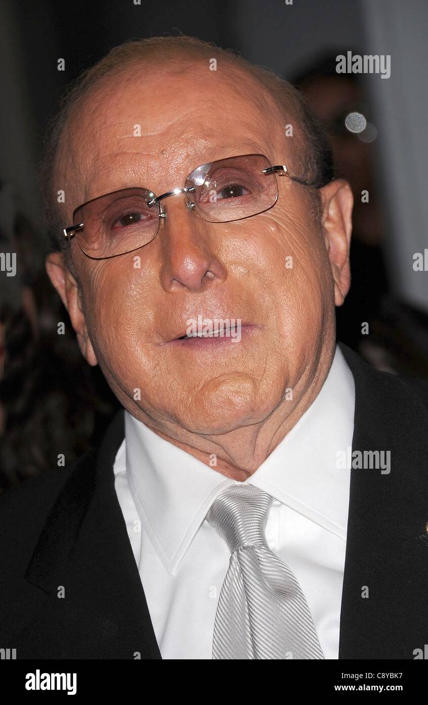 Clive Davis at arrivals for Keep a Child Alive Eighth Annual Black Ball ...