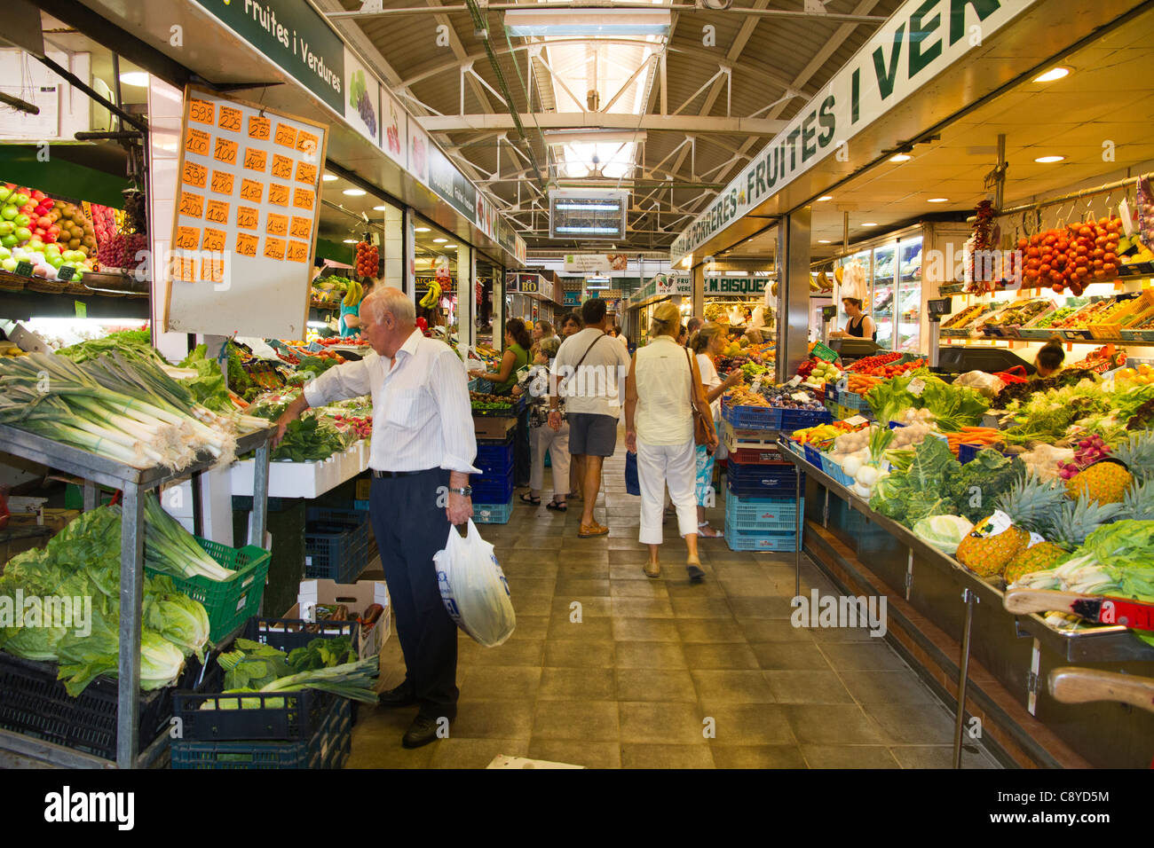 People man shopping fruits and vegetables in stall court Market Mercat ...