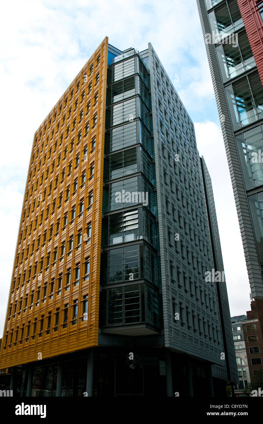 St giles court hi-res stock photography and images - Alamy