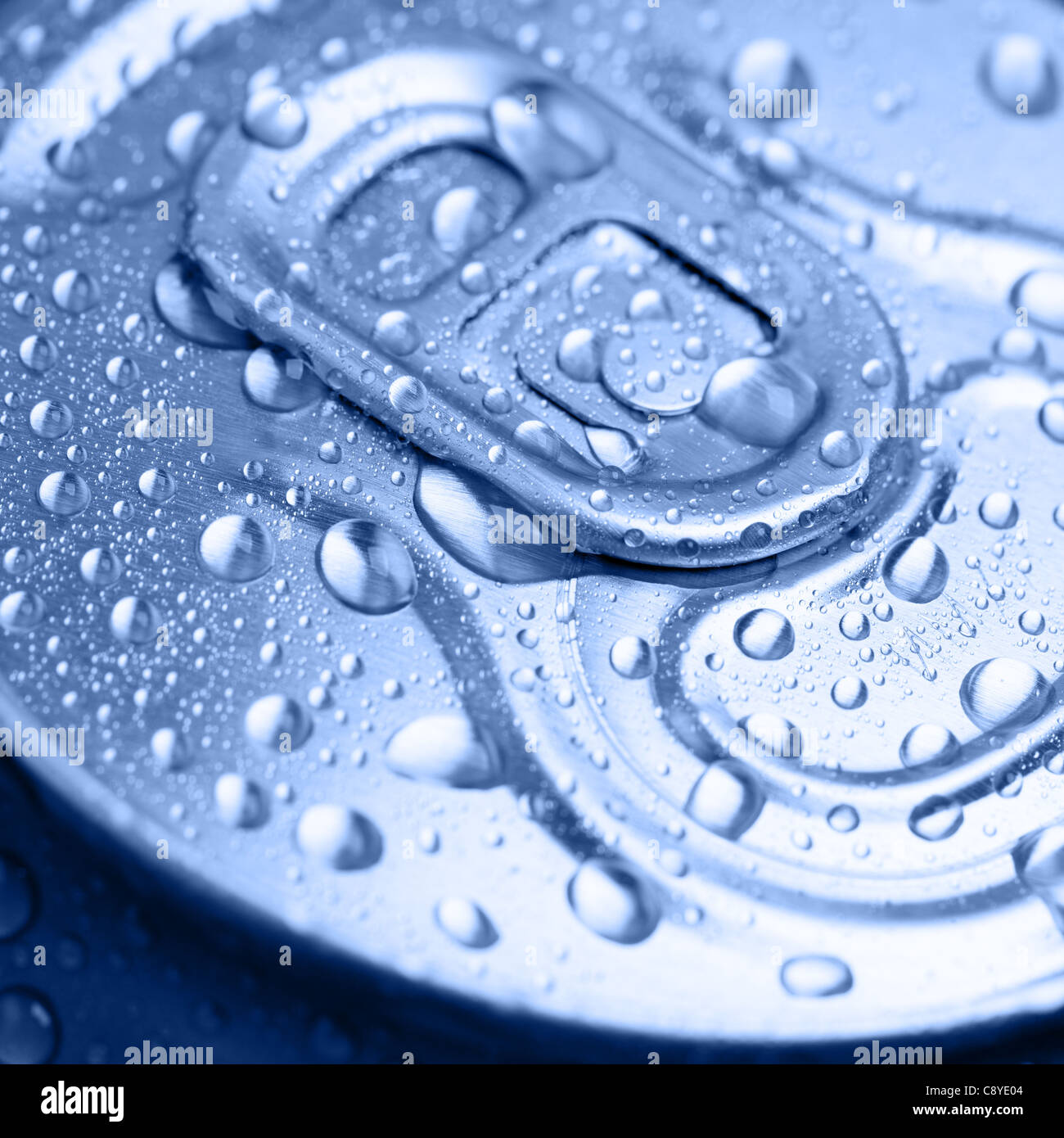 Aluminium can water drops hi-res stock photography and images - Alamy