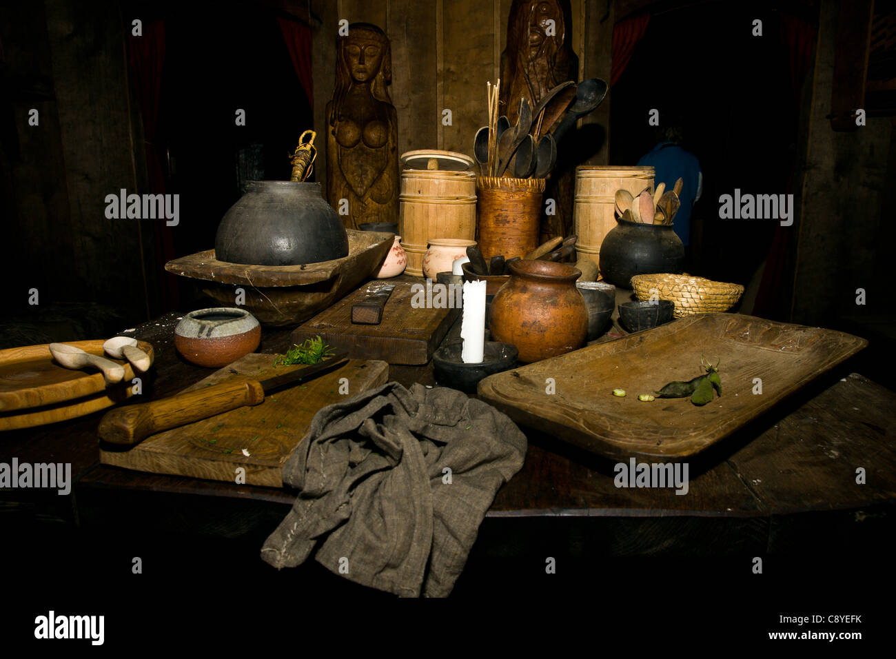 Viking longhouse hi-res stock photography and images - Alamy