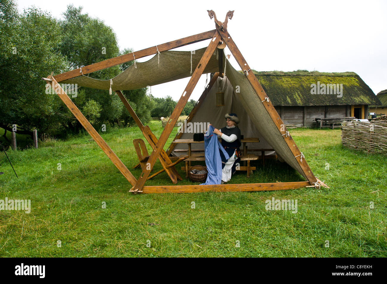 At the vikingecenter in Ribe, you find all sorts of viking activities ...