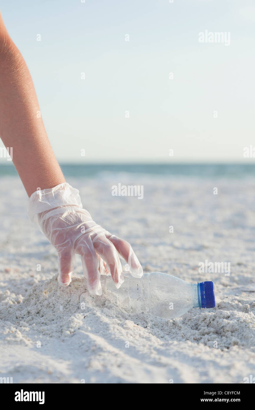 Cleaning up plastic pollution water hi-res stock photography and images ...