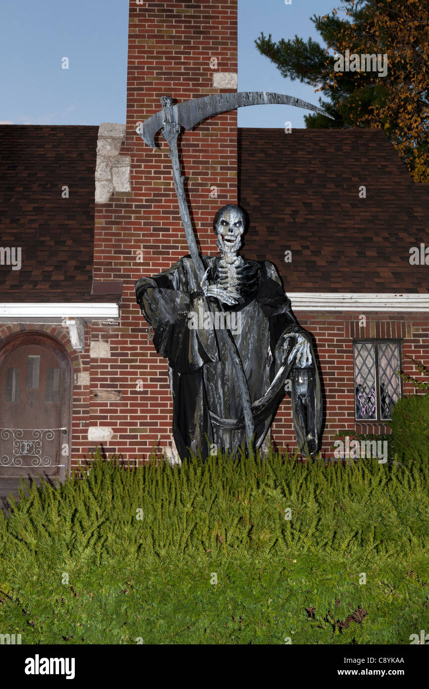 Grim reaper halloween death hi-res stock photography and images - Alamy