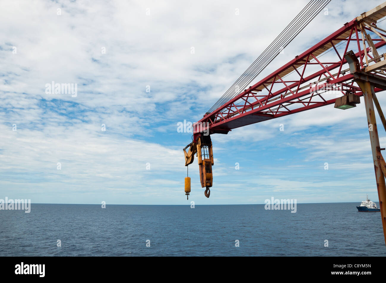 Boom crane, ship hi-res stock photography and images - Alamy