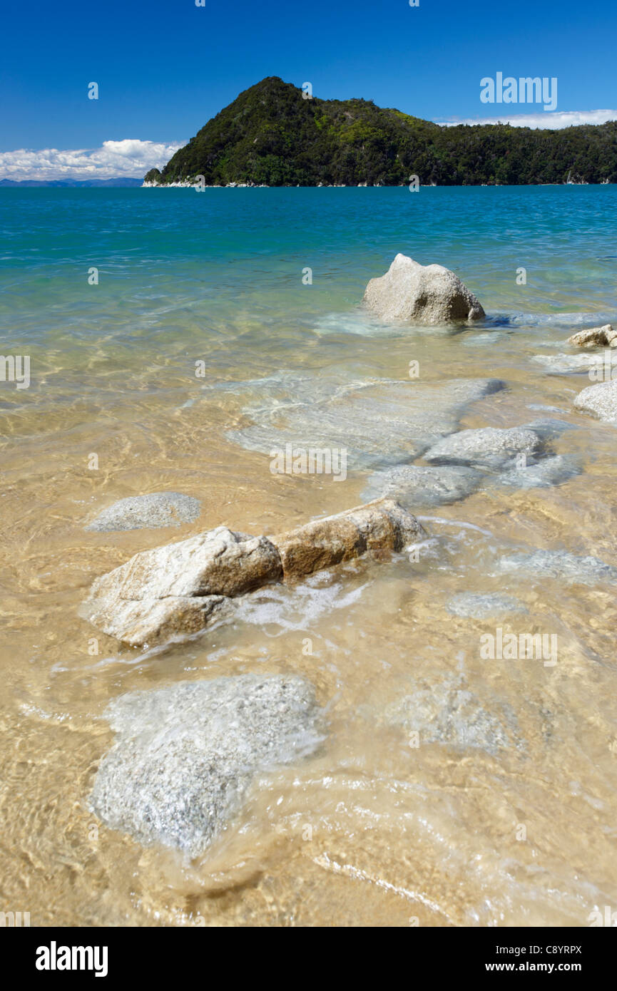 View of the shore line and Adele Island from Beach, Abel Tasman ...