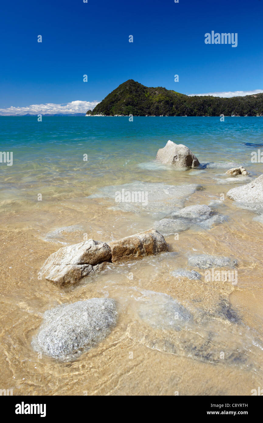 View of the shore line and Adele Island from Beach, Abel Tasman ...