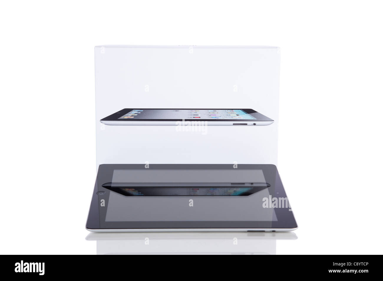 Package box from ipad 2 Stock Photo - Alamy