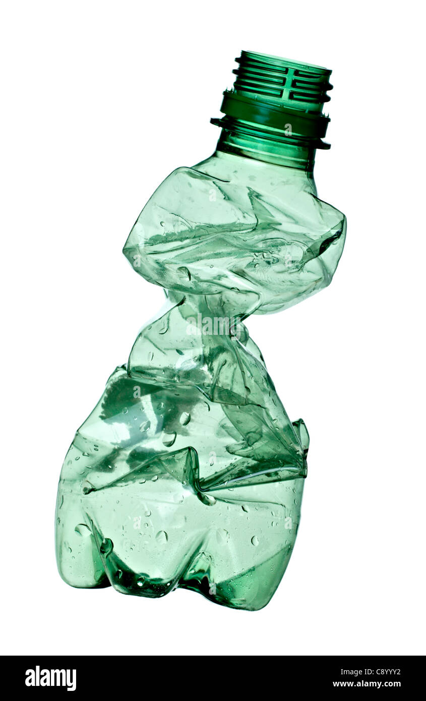 close up of an empty plastic bottle Stock Photo - Alamy