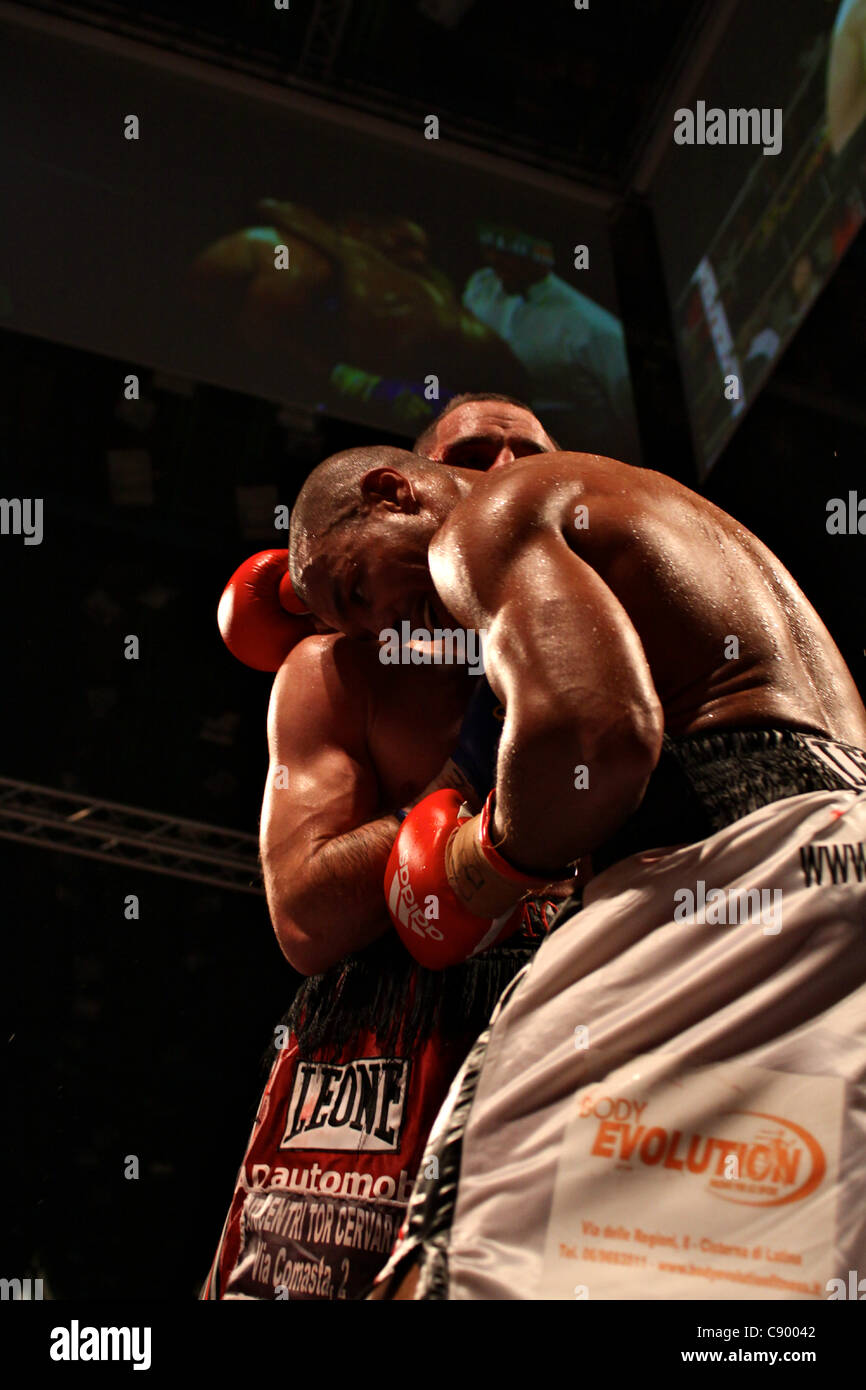FLORENCE (IT), 04/Nov/2011: Bundu VS Petrucci, Welter Weight Boxing ...