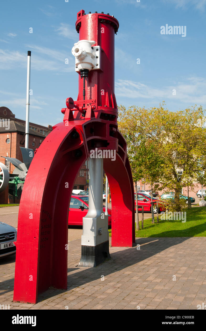 Steam hammer hi-res stock photography and images - Alamy