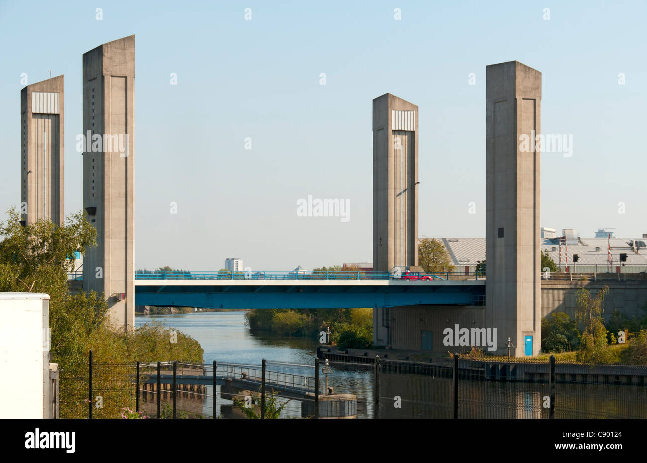Centenary bridge hi-res stock photography and images - Alamy