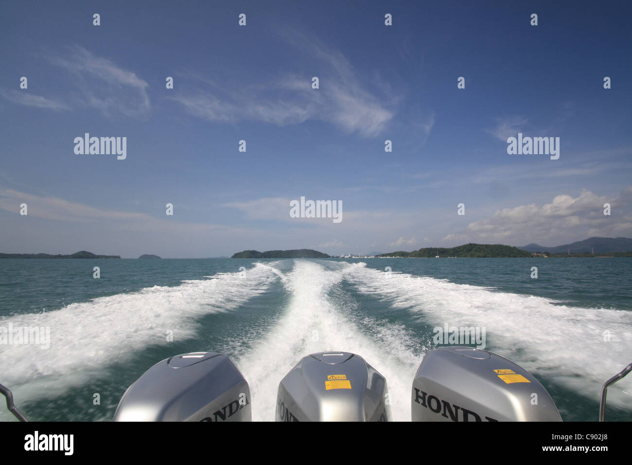 Speed Boat wake, wake from the back of a multiple motored speed boat ...