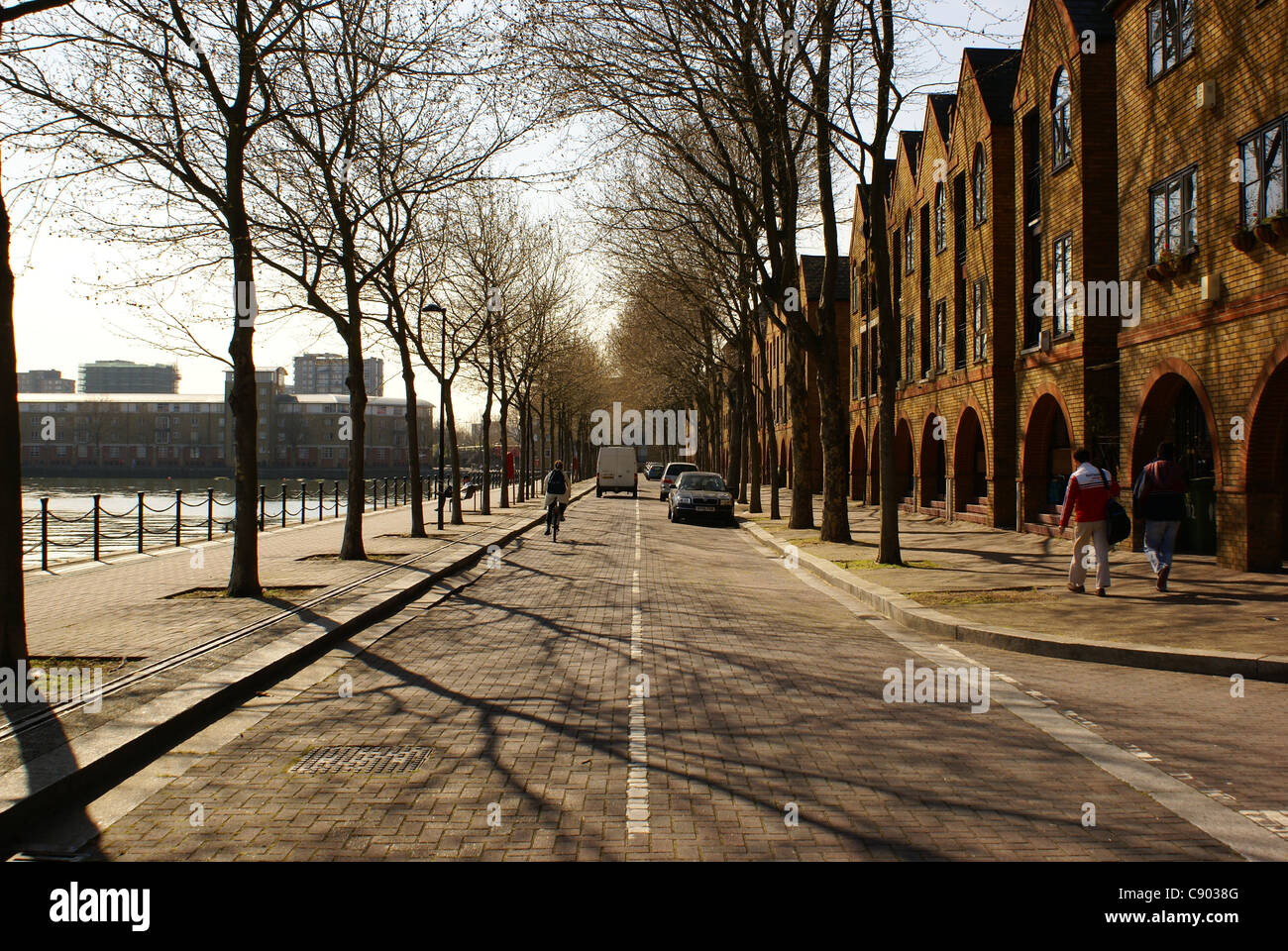 Surrey quays hi-res stock photography and images - Alamy