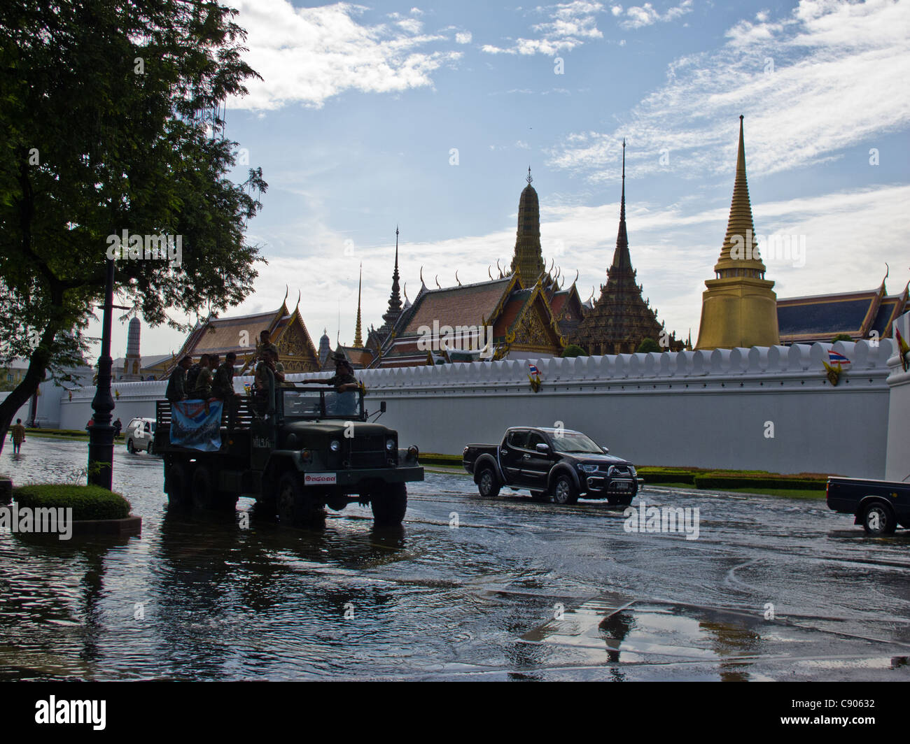 Bangkok Flooding 2011 Stock Photo - Alamy