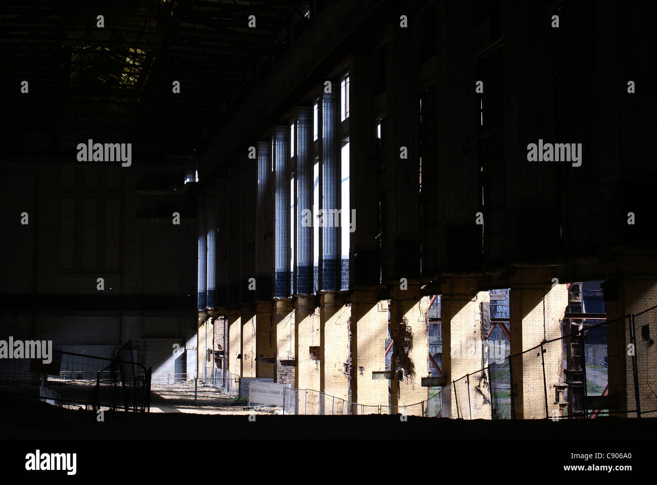 Battersea power station interior hi-res stock photography and images ...