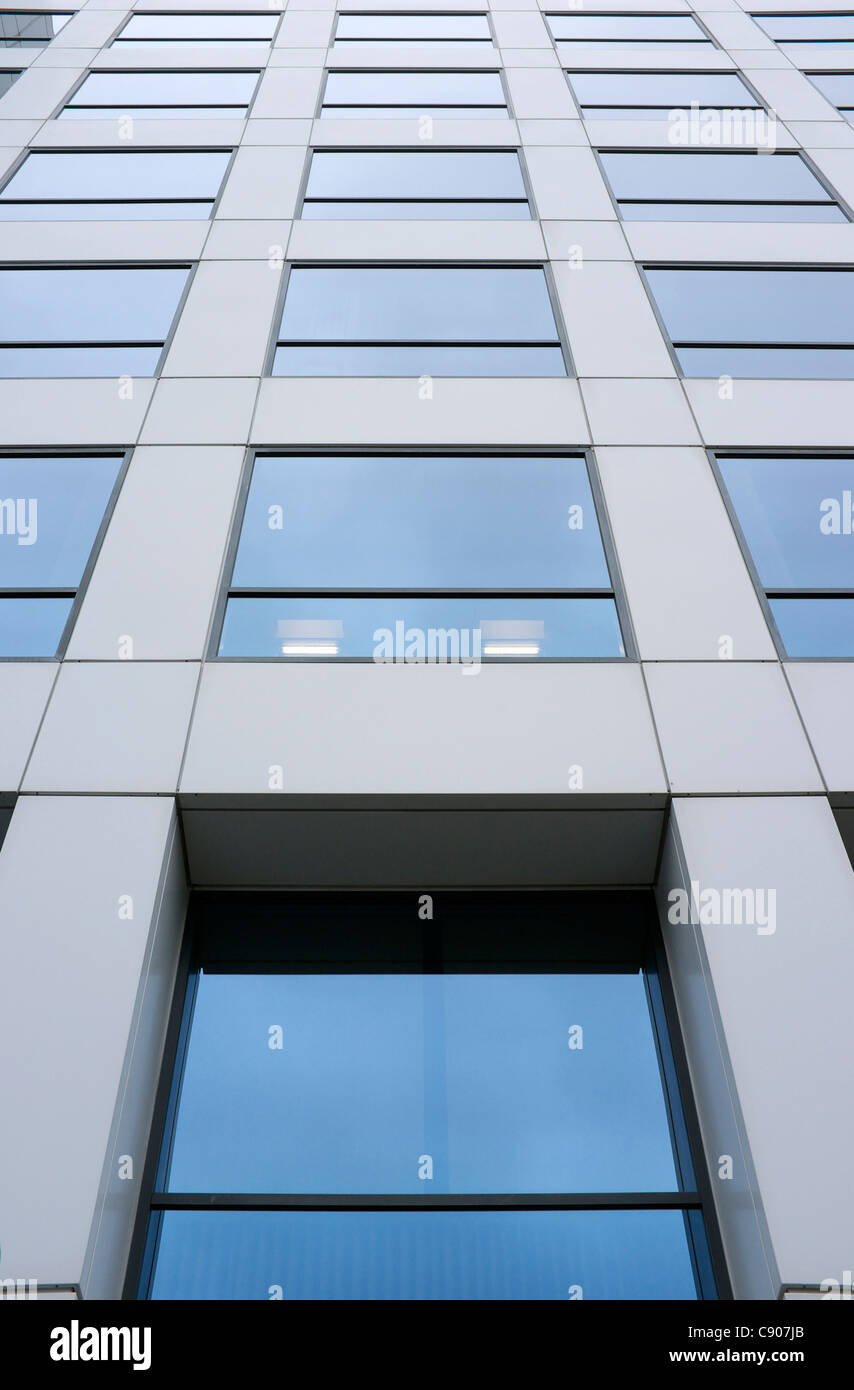 Modern glass architecture in hi-res stock photography and images - Alamy