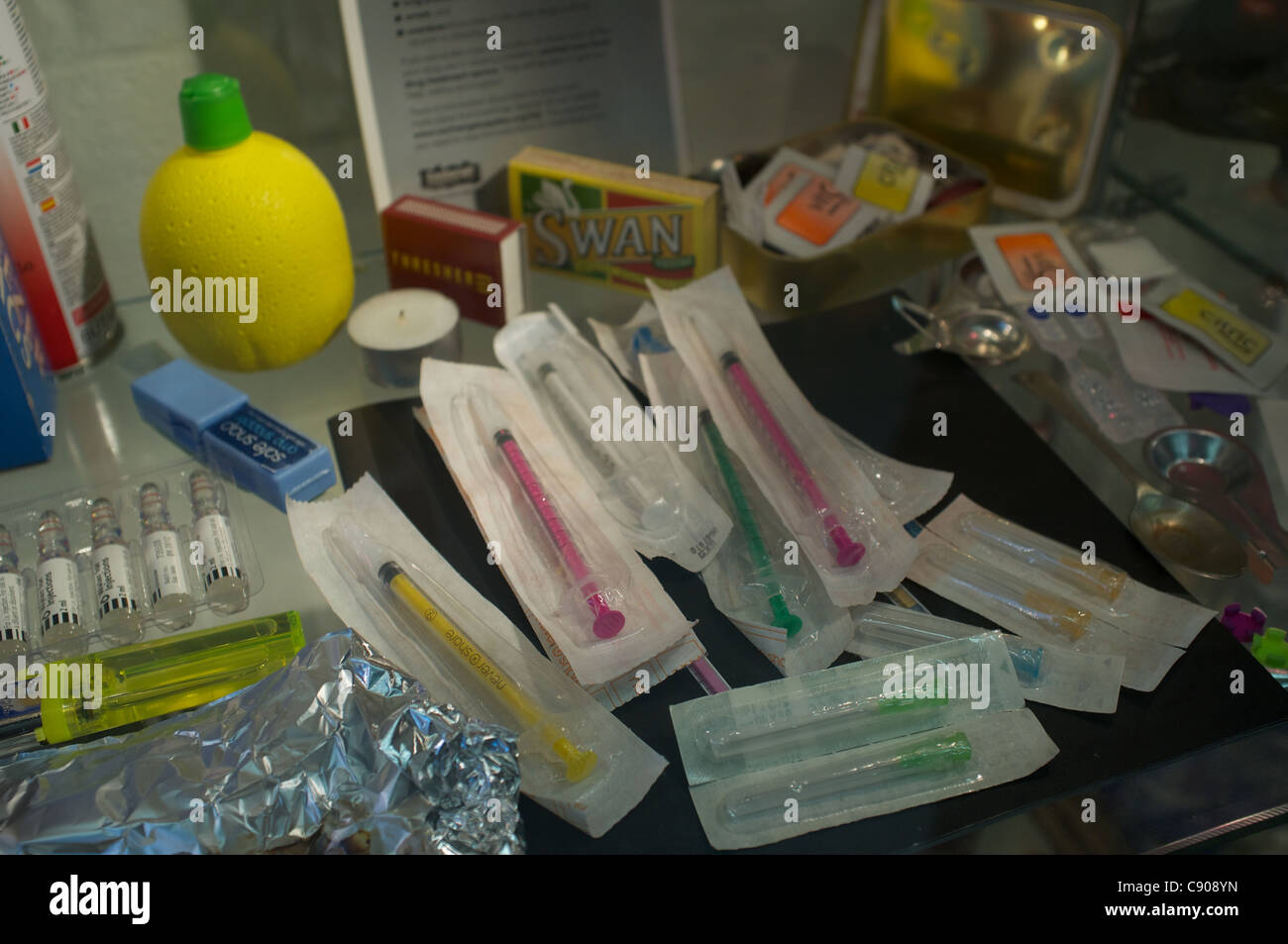 Drug Paraphernalia High Resolution Stock Photography and Images - Alamy