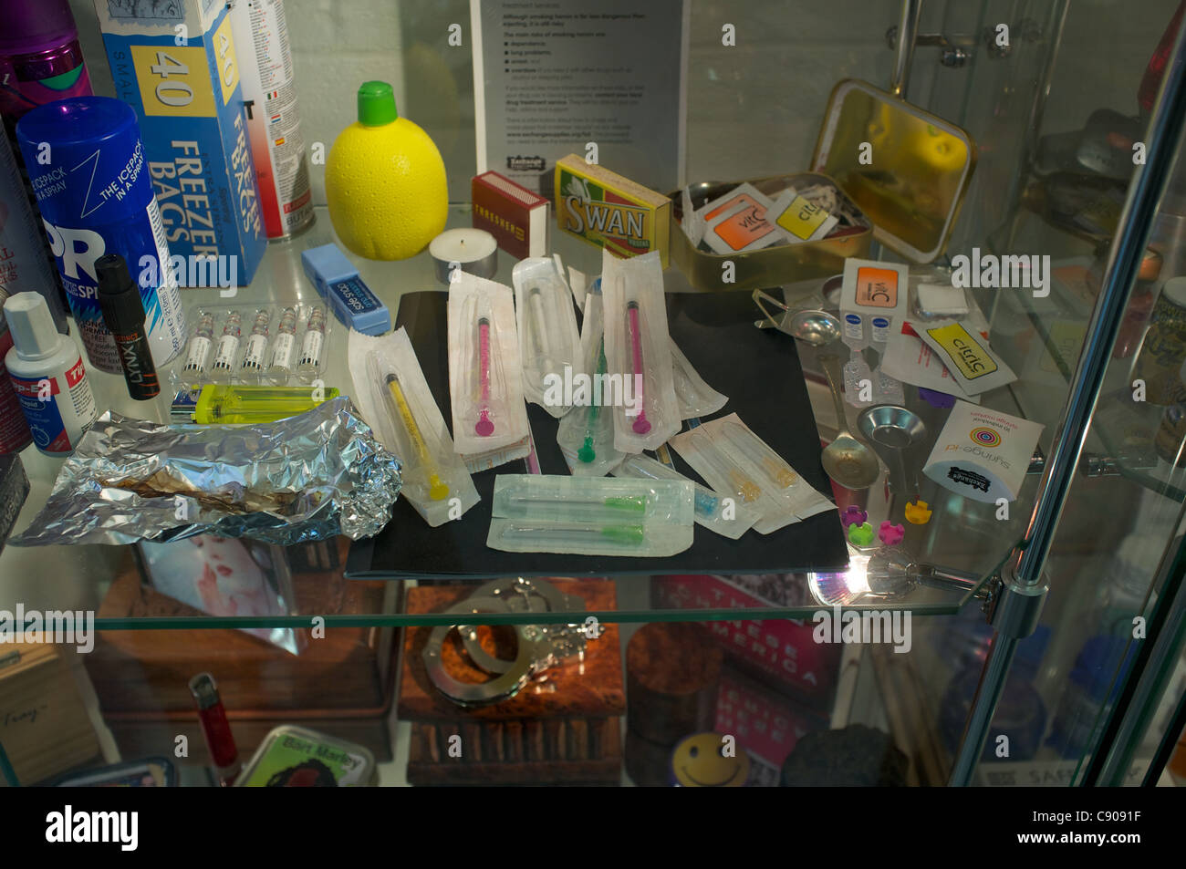 Drugs Needles High Resolution Stock Photography and Images - Alamy