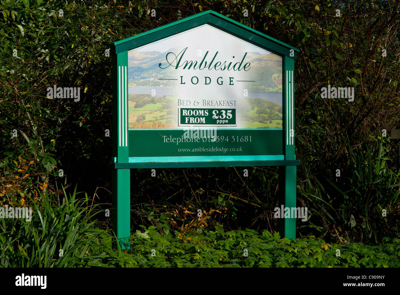 Lodge park sign hi-res stock photography and images - Alamy