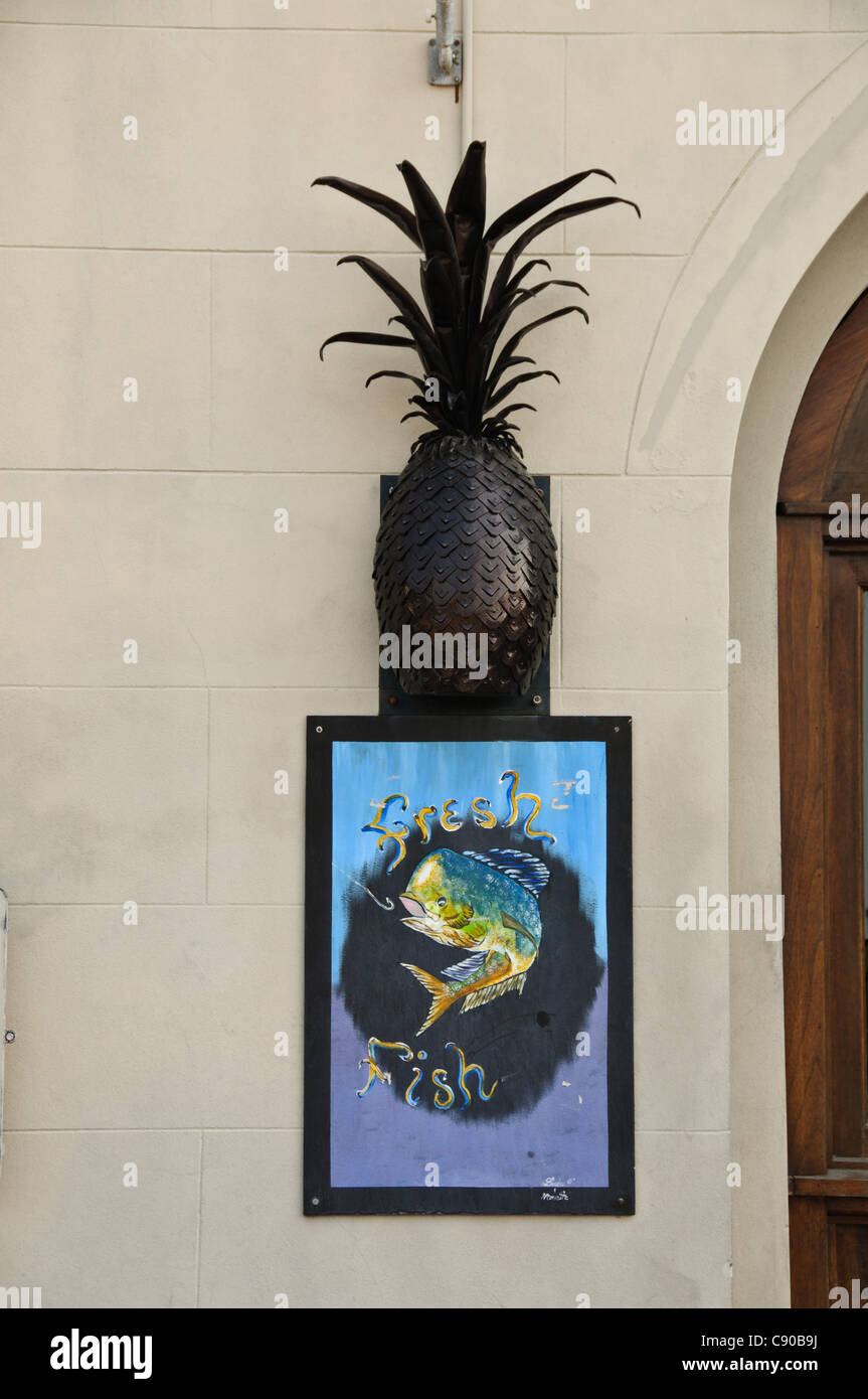 Savannah welcome sign hi-res stock photography and images - Alamy
