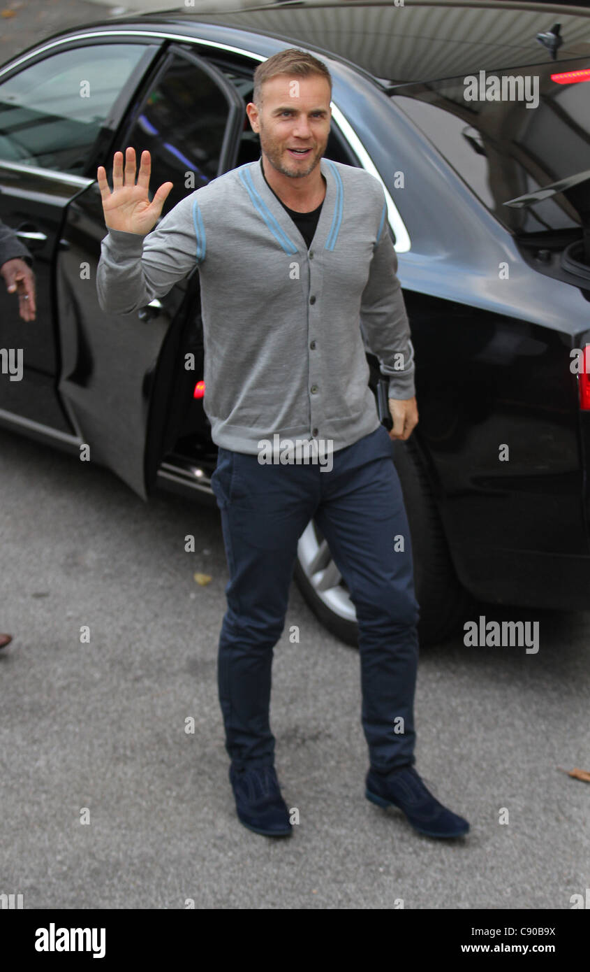 London Uk 06 11 2011 X Factor Judge Gary Barlow Is Seen Arriving At