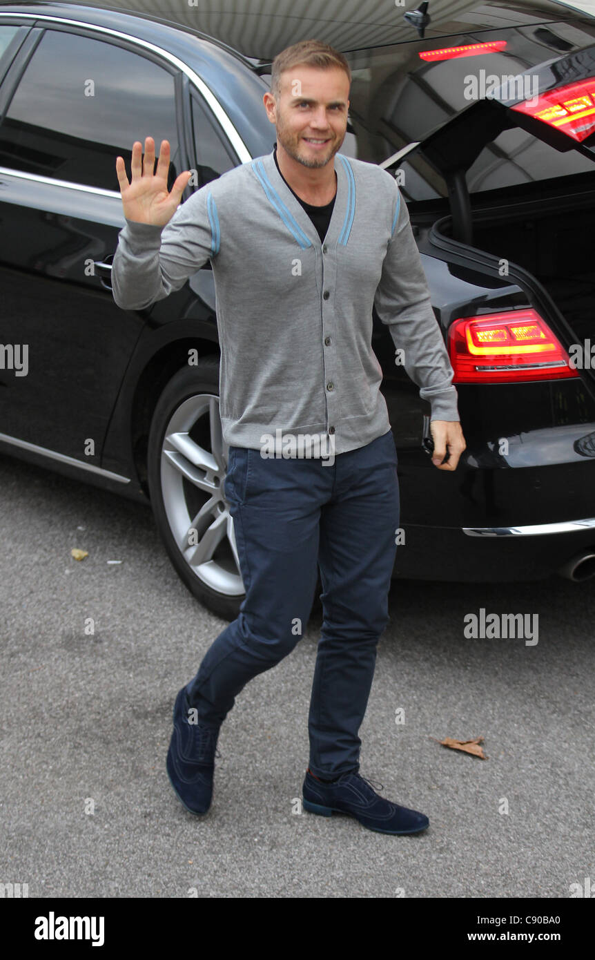 London, UK, 06/11/2011 X Factor judge Gary Barlow is seen arriving at ...