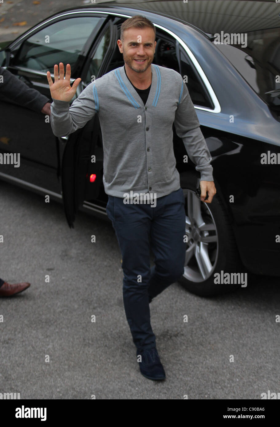 London, UK, 06/11/2011 X Factor judge Gary Barlow is seen arriving at ...