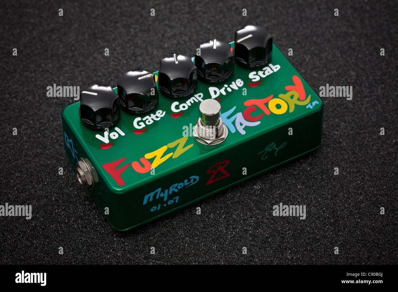 A FUZZ FACTORY effect pedal photographed in the studio. It is an effect ...