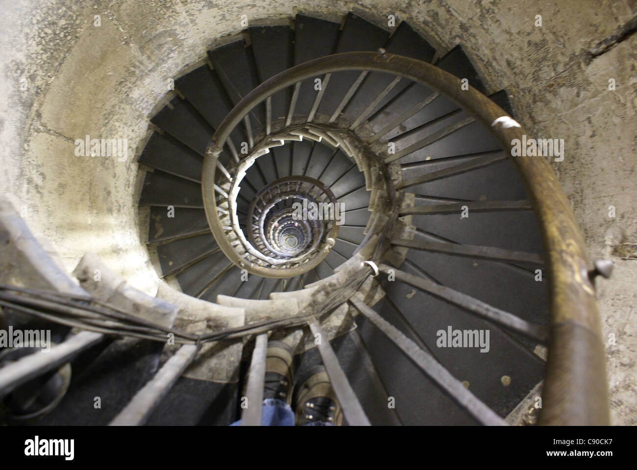 London monument spiral staircase hi-res stock photography and images ...