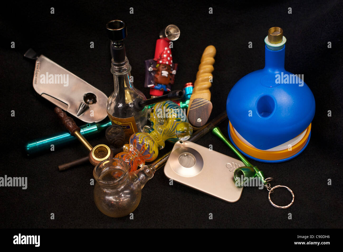 Drug Paraphernalia High Resolution Stock Photography and Images - Alamy
