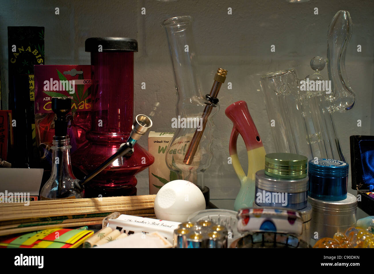 Paraphernalia Drugs High Resolution Stock Photography and Images - Alamy
