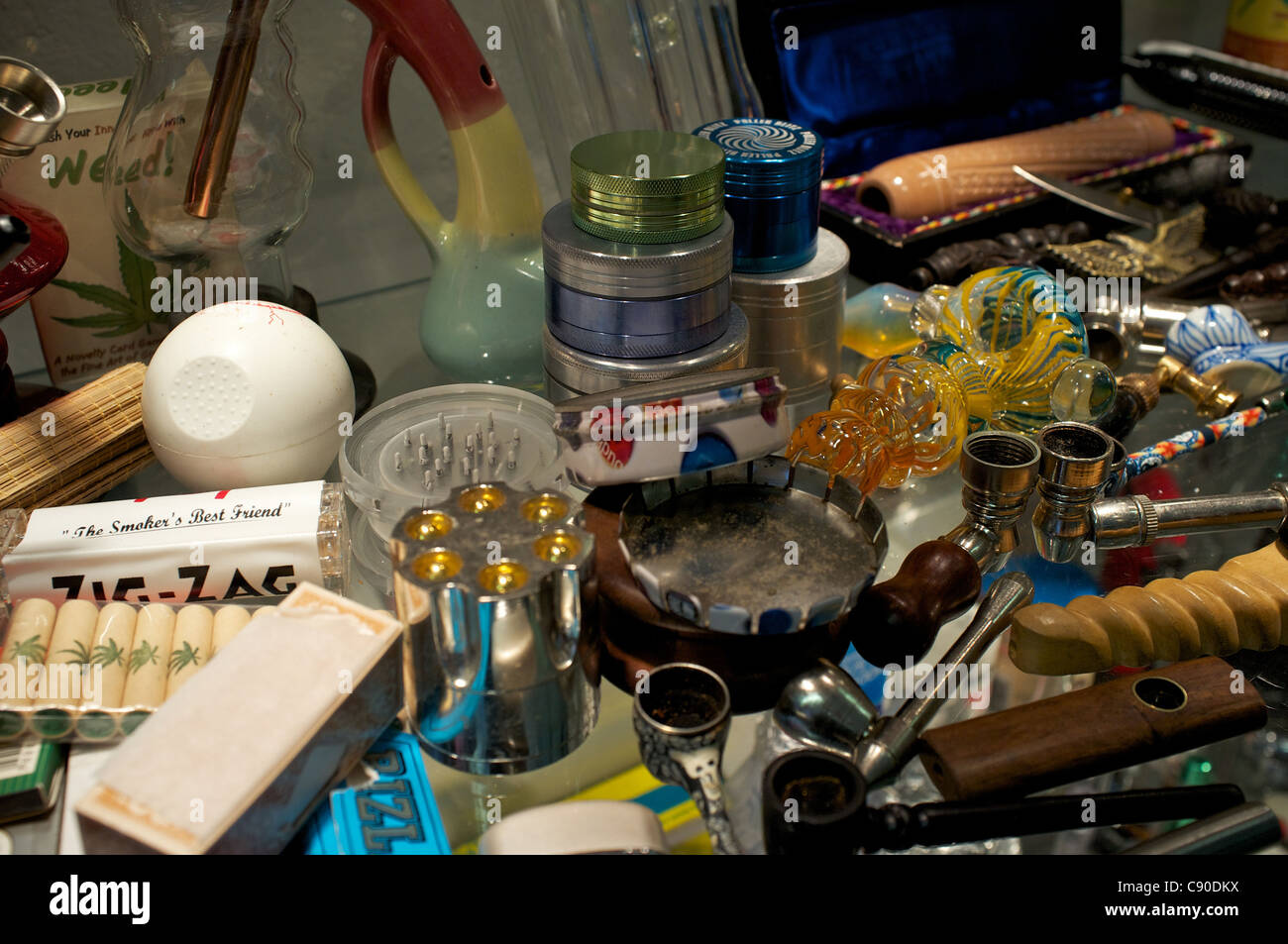 Drugs Dope Vice High Resolution Stock Photography and Images - Alamy