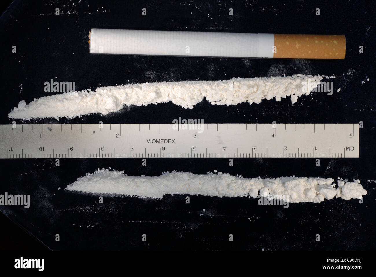 Line Of Coke Stock Photos & Line Of Coke Stock Images - Alamy